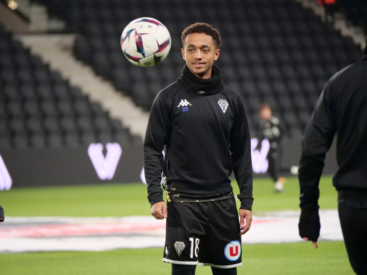 PORTRAIT N2 : Focus sur Jason Mbock - Angers SCO