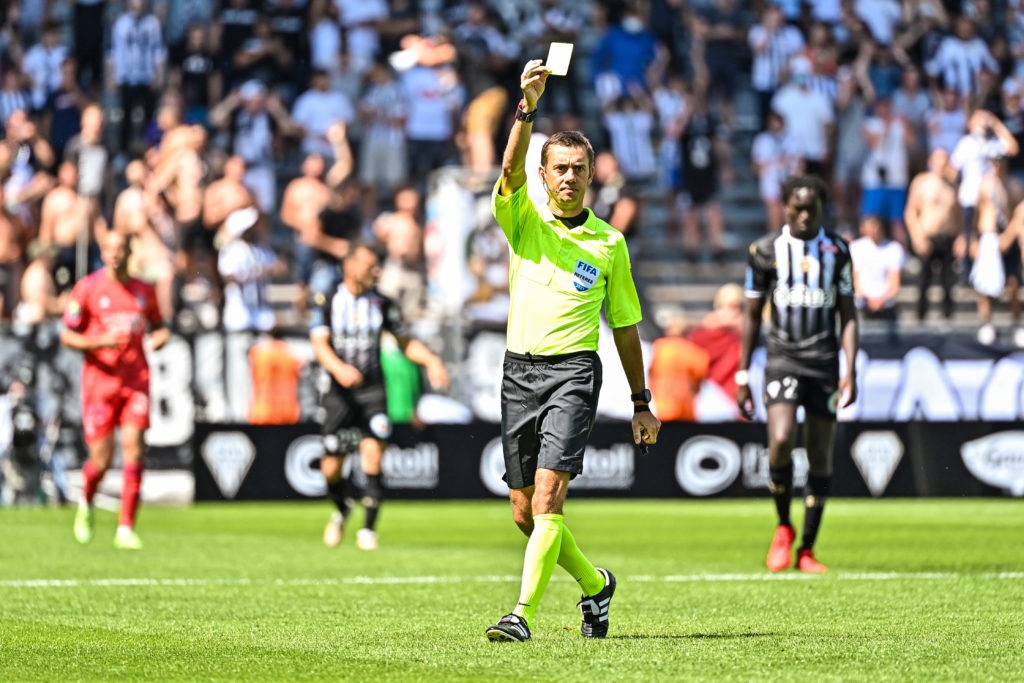 Clément Turpin arbitre central pour FC Nantes-Angers SCO ! - Angers SCO