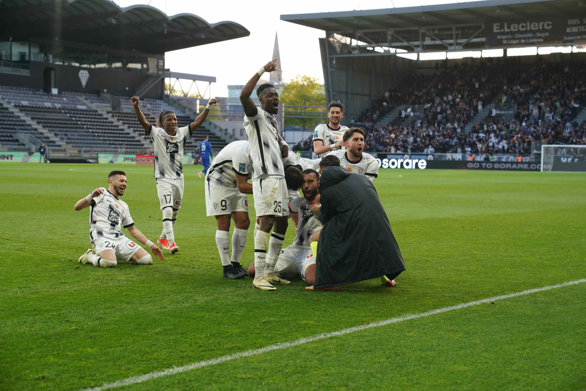 La fiche technique Angers SCO - Troyes [2-1] - Angers SCO