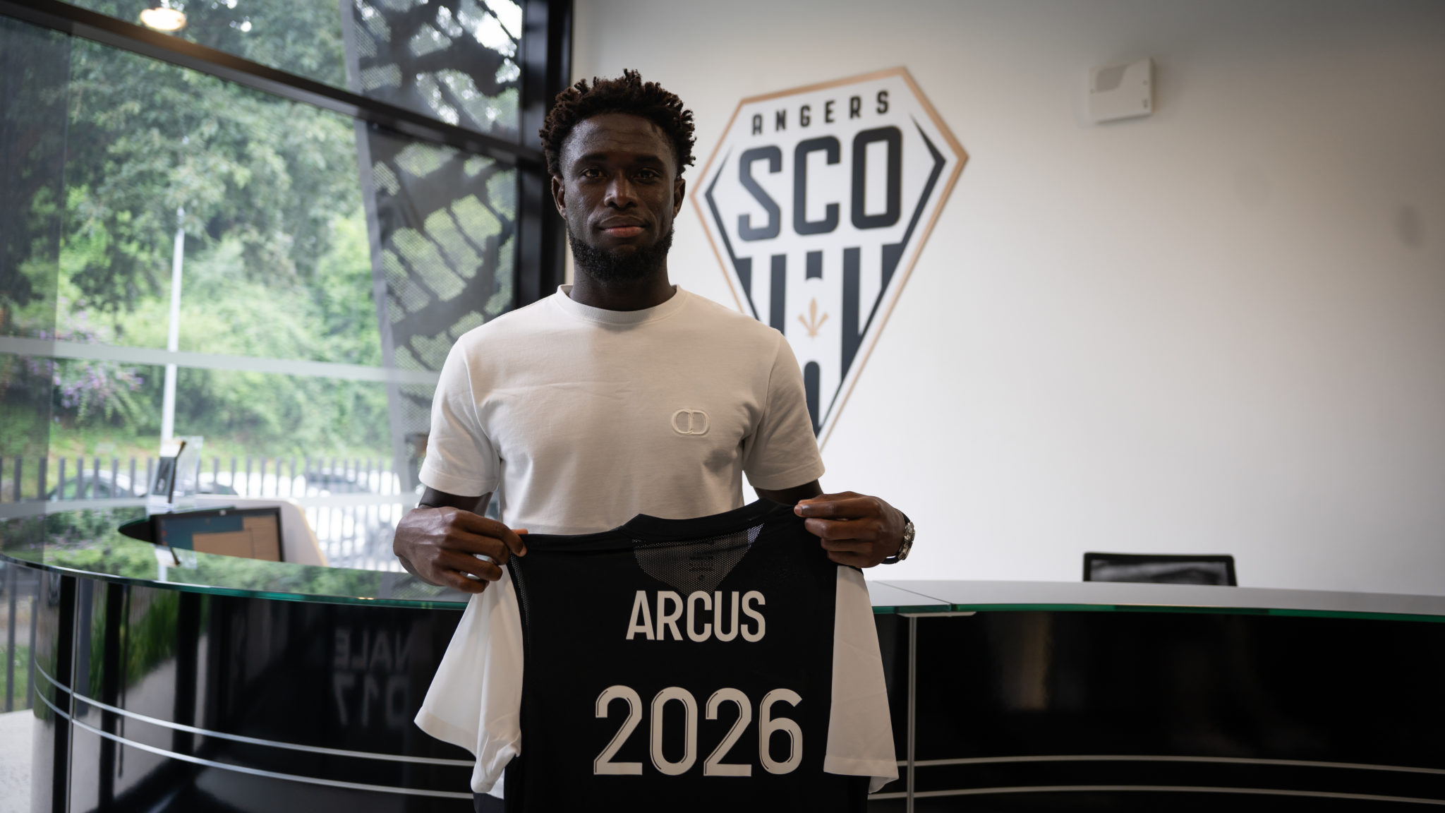 Carlens Arcus signe au SCO pour 2 ans ! - Angers SCO